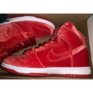 Nike | Shoes | New In Box Rare Nike Dunk Velvet Sz 5 Gradeschool | Poshmark